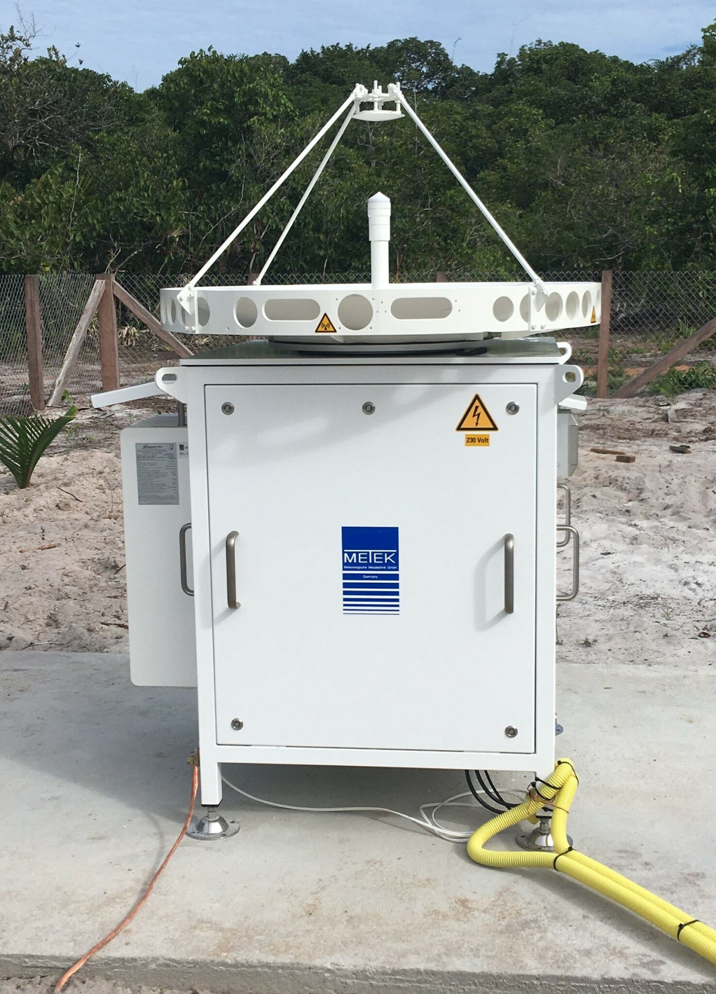 Cloud radar: Measuring from a “hole” in the forest - ATTO