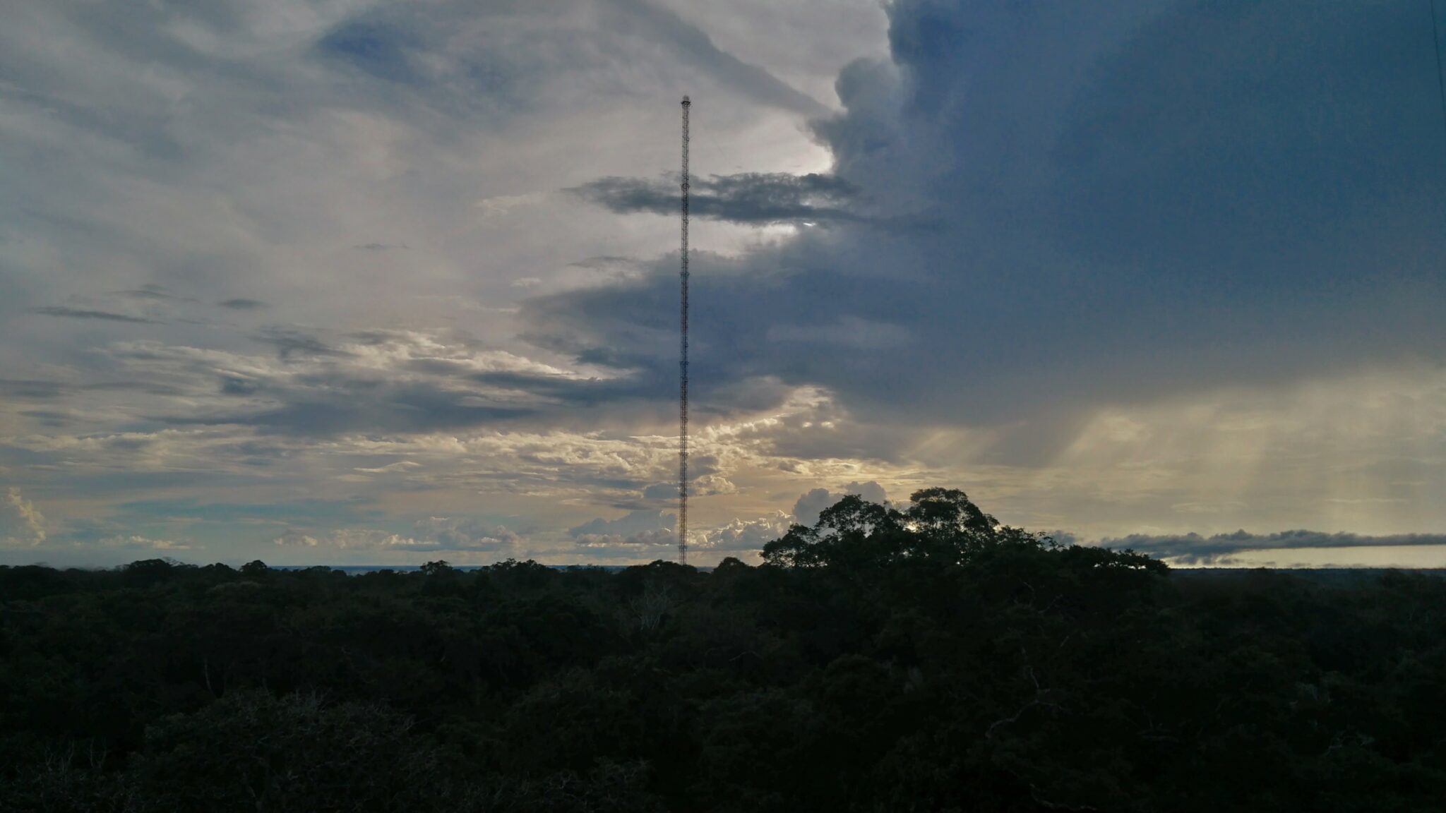 Convective storms - ATTO - Amazon Tall Tower Observatory